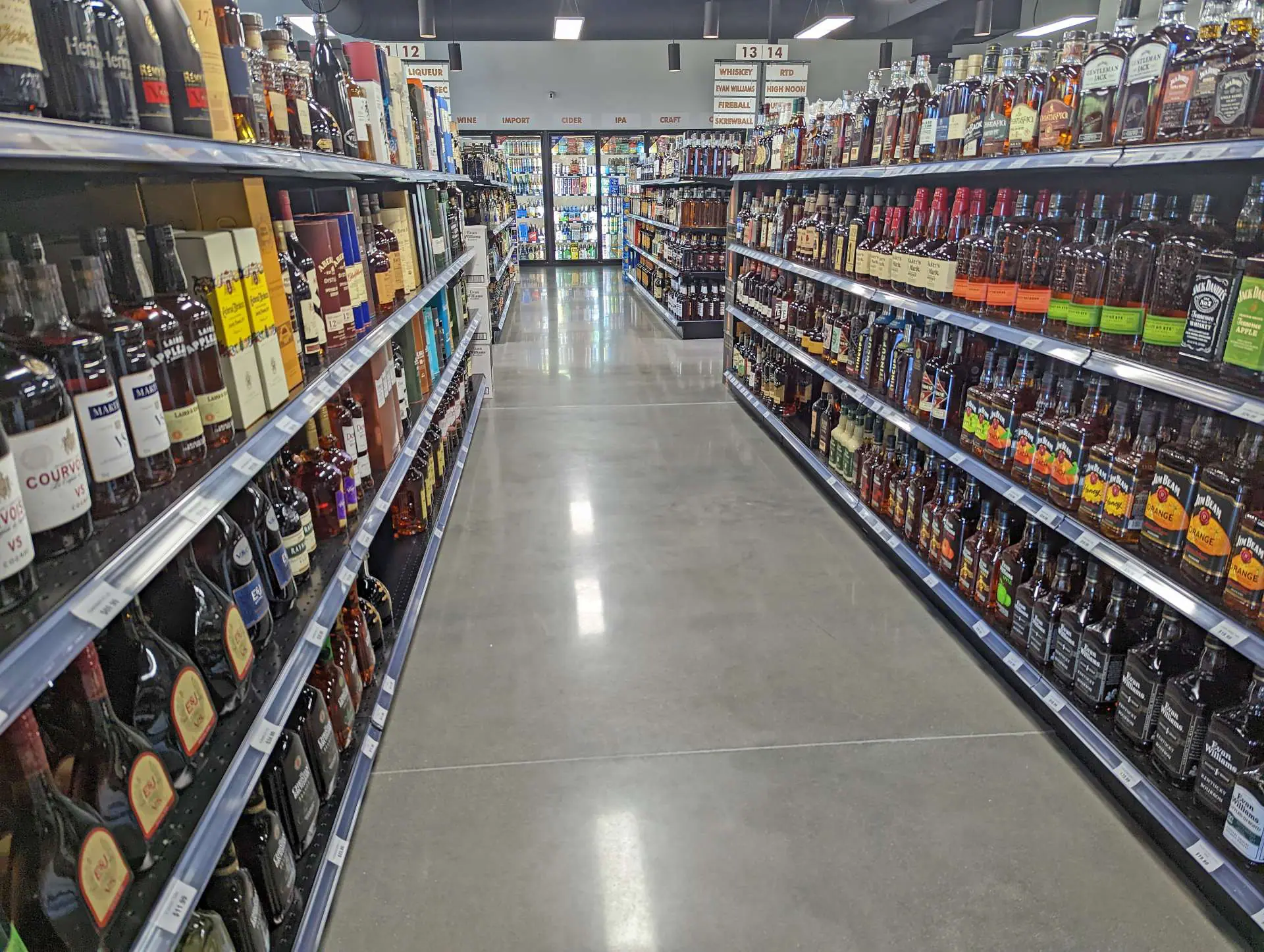 New packaged beverage store opens on Furys Ferry - Augusta Business Daily